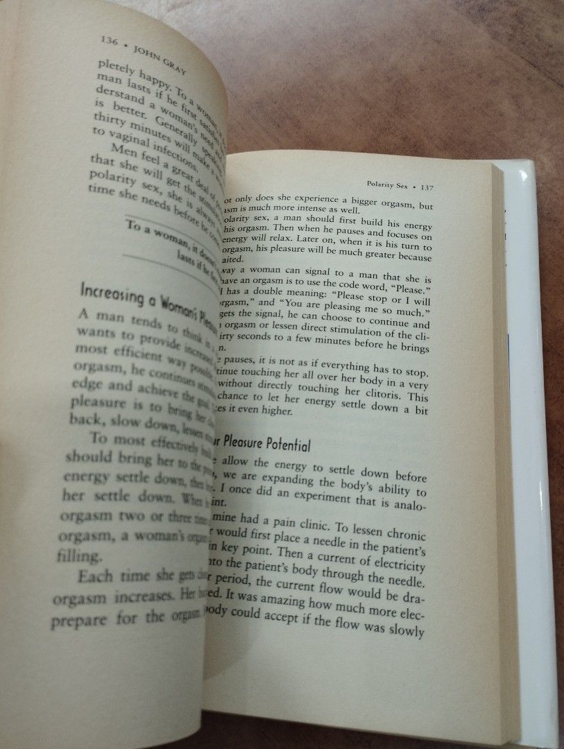 (ENG) Mars And Venus In The Bedroom : A guide to lasting romance and passion, Hobbies & Toys ...