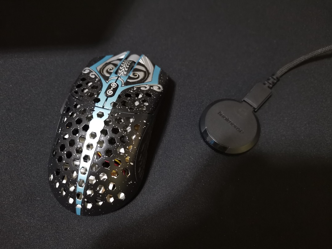 Finalmouse Starlight-12 Phantom (Small) Wireless Gaming Mouse ...
