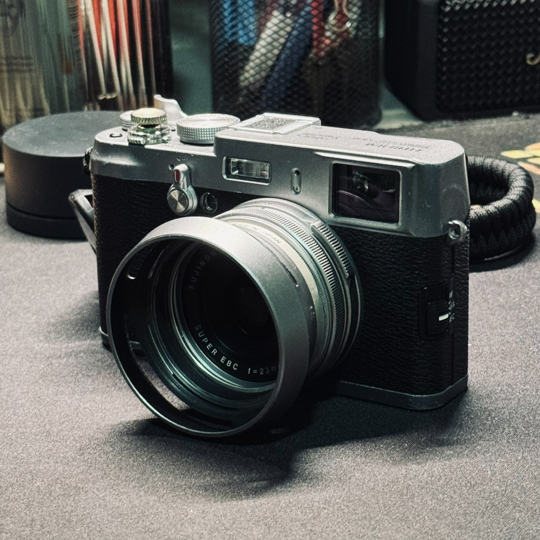 Fujifilm X100 Camera, Photography, Cameras on Carousell