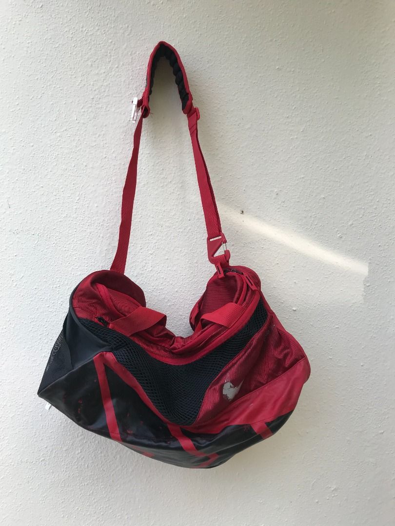 Genuine Nike Air Max Engineered Carrier system sling bag. Dimension 60 ...