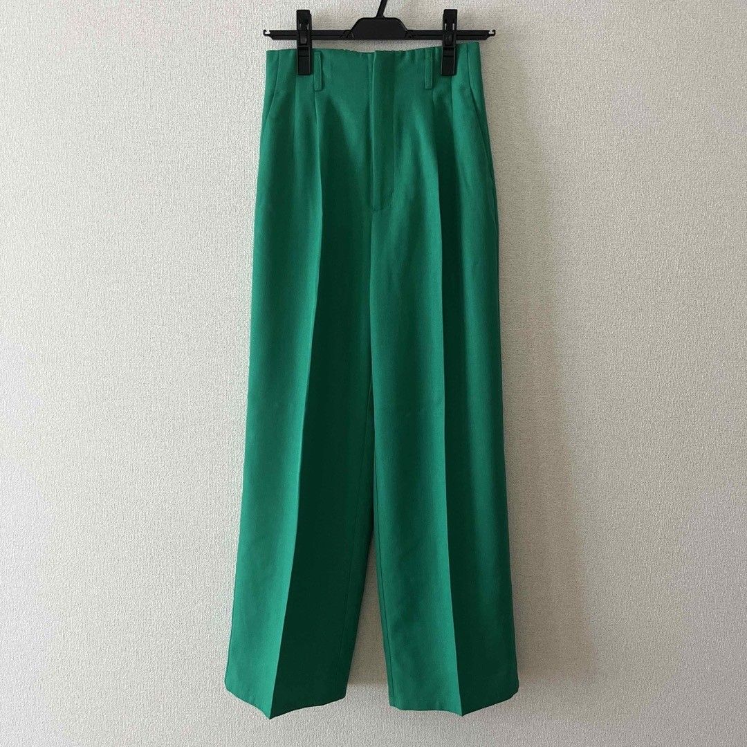 GU BY UNIQLO COLORED SLACKS, Women's Fashion, Bottoms, Other Bottoms on ...