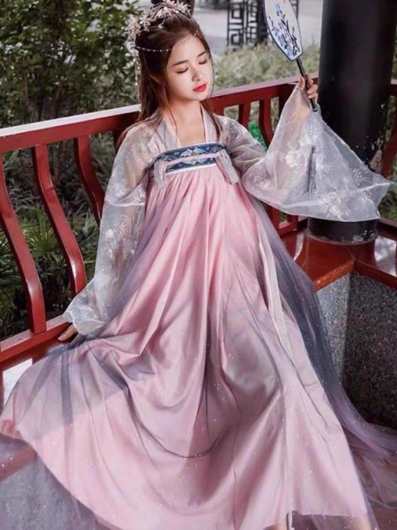FOR SALE Hanfu Purple and Pink 汉服 Traditional Chinese Costume, Women's ...