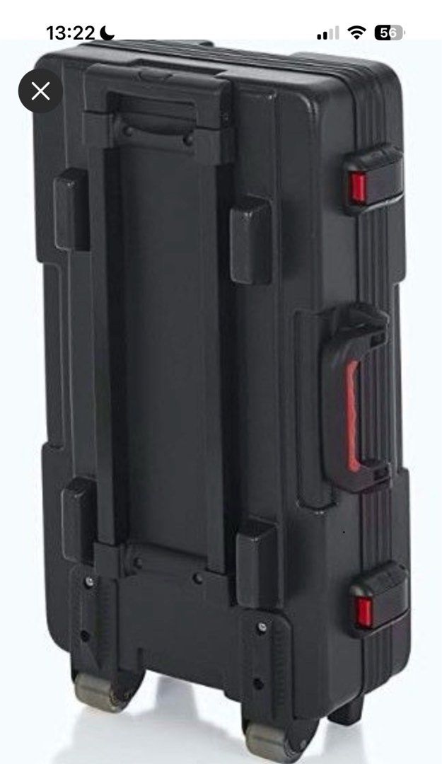 Line 6 Helix Floor with gator hard trolley case, Hobbies & Toys, Music ...