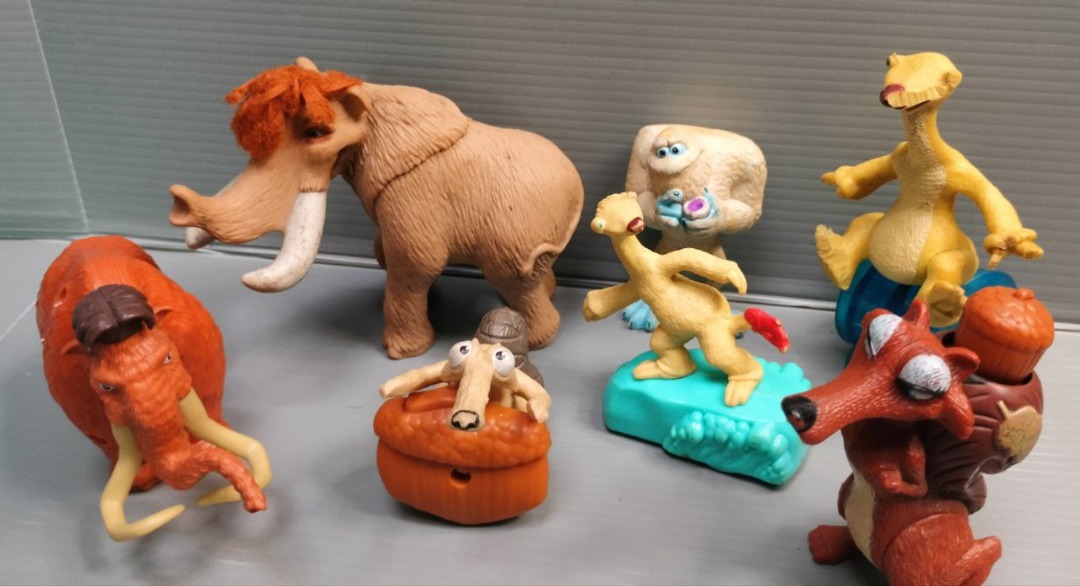 Ice Age Figure Set, Toys & Collectibles, Mainan di Carousell