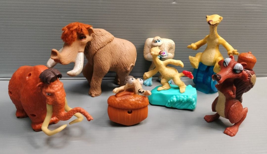 Ice Age Figure Set, Toys & Collectibles, Mainan di Carousell