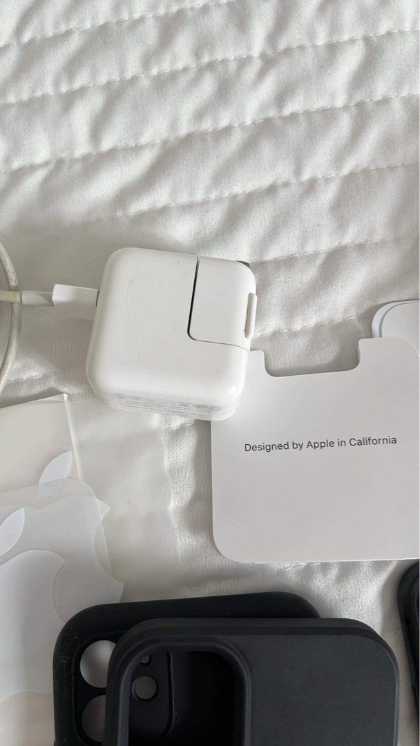 iphone 11 128gb (Openline) with box and charger, Mobile Phones ...