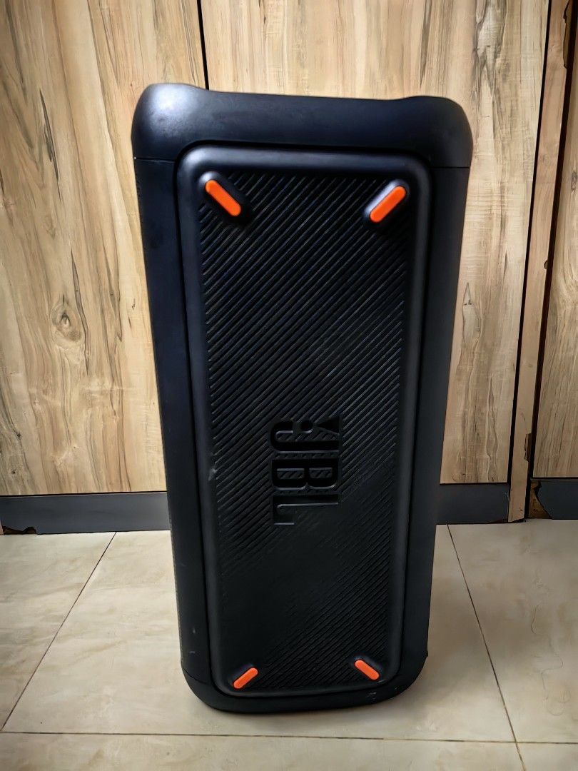 Jbl party box 300, Audio, Soundbars, Speakers & Amplifiers on Carousell