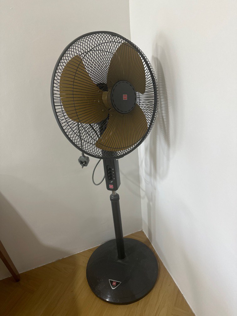 KDK P40US fan, Furniture & Home Living, Lighting & Fans, Fans on Carousell
