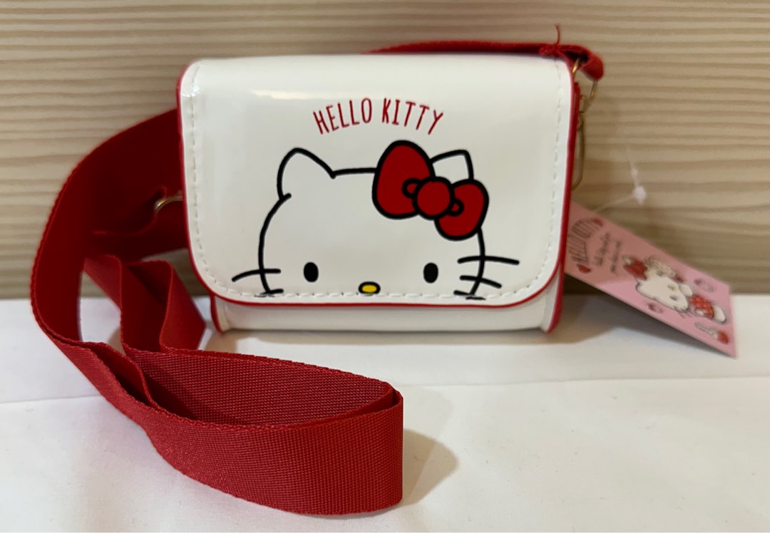 kym: Hello Kitty MINI PURSE, Women's Fashion, Bags & Wallets, Purses ...