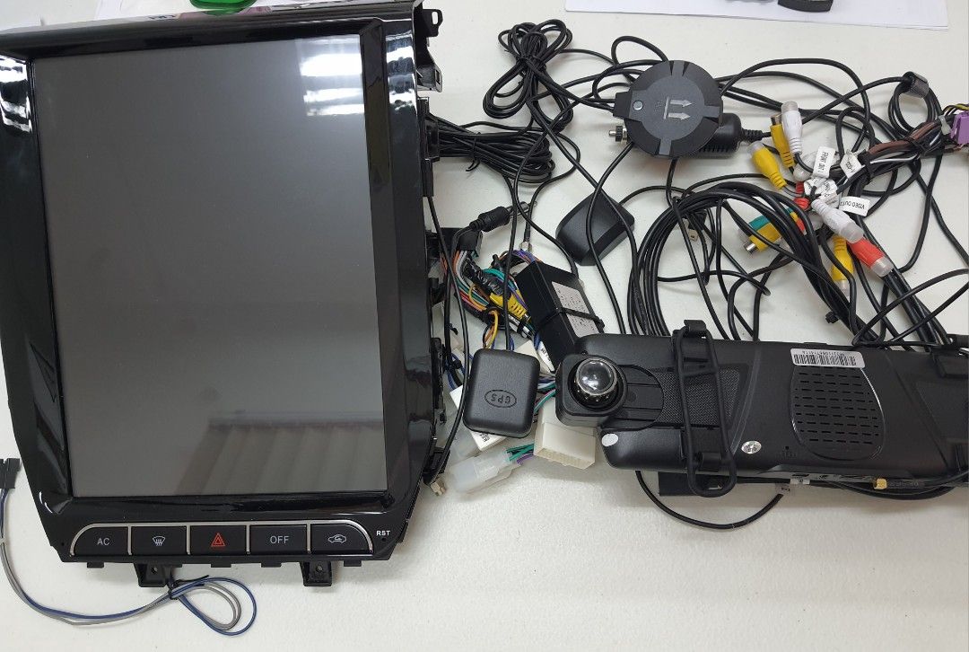 LC 200 GROWL HEAD UNIT, Car Parts & Accessories, Audio, Video, Alarm ...