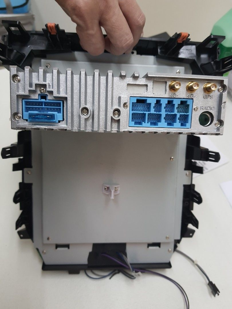 LC 200 GROWL HEAD UNIT, Car Parts & Accessories, Audio, Video, Alarm ...