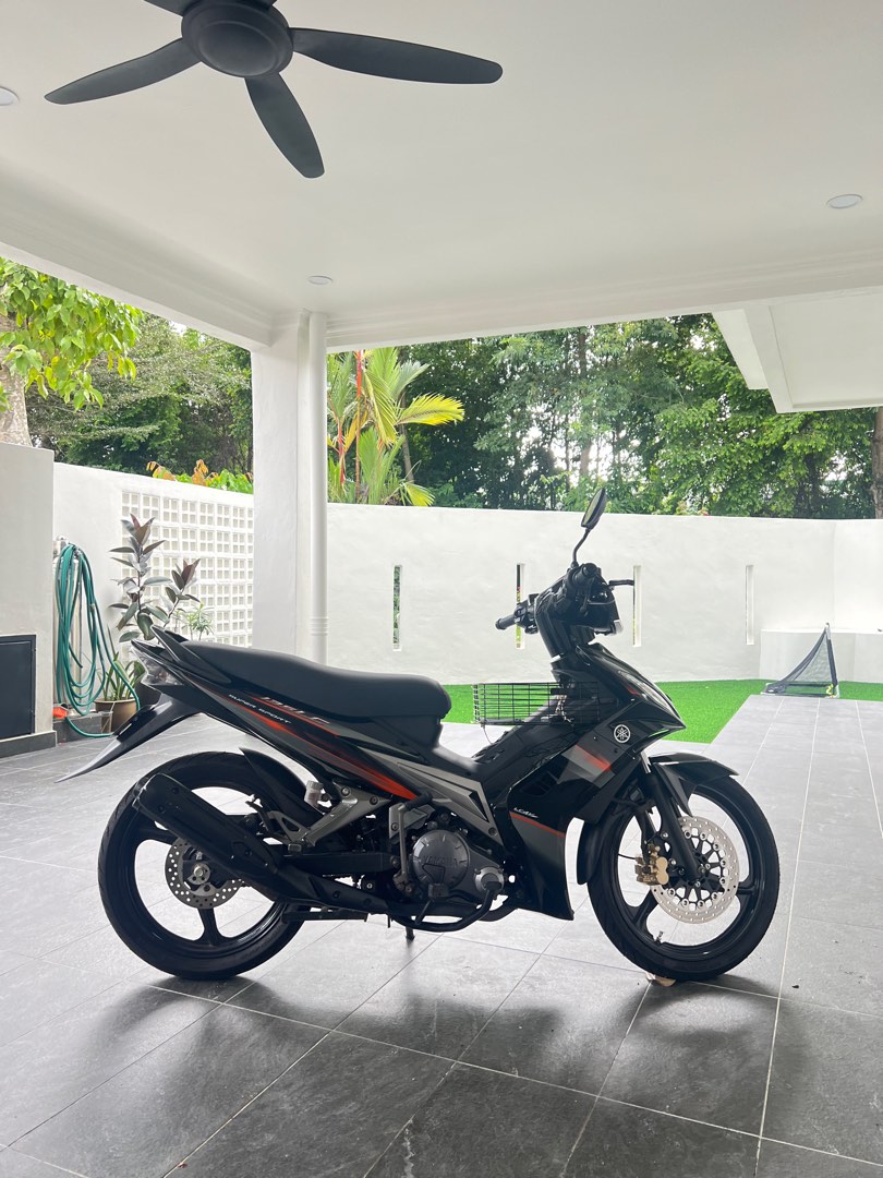 LC V1 tahun 2010, Motorbikes on Carousell