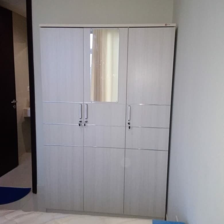 Lemari pakaian 3 pintu lunar 331 motif kayu lemari baju bagus lemari ...