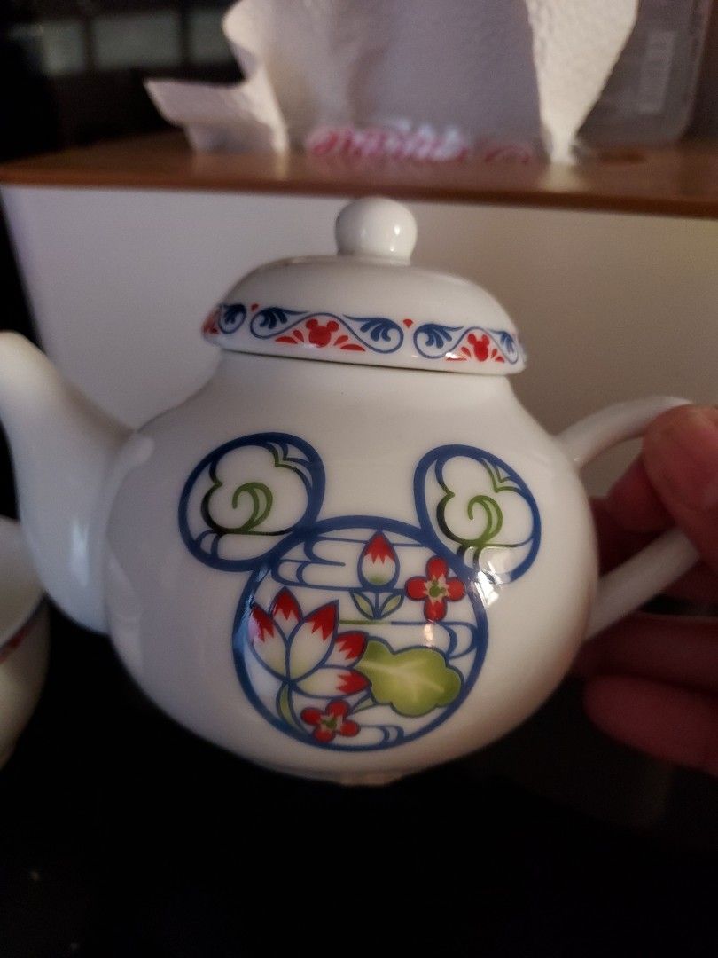 Limited Edition Tokyo Disney land Small Mickey Mouse Tea Pot with Tea ...