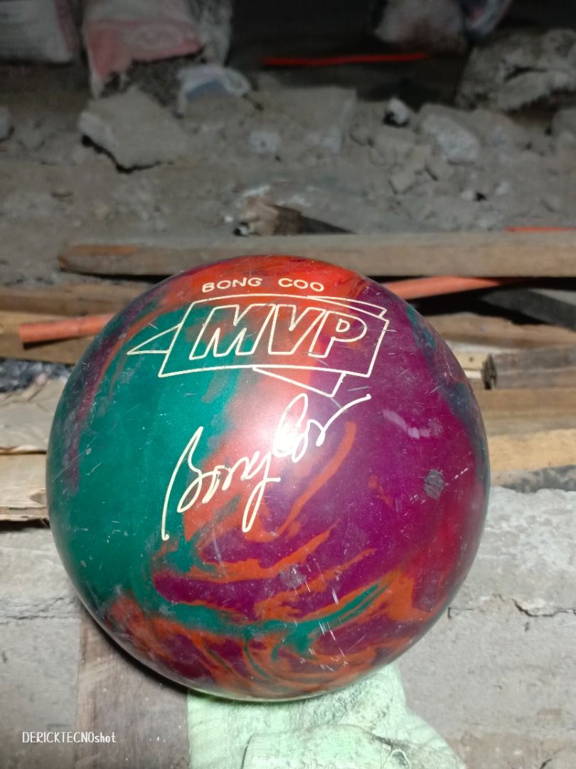 MVP BONG COO BOWLING BALL, Sports Equipment, Other Sports Equipment and ...