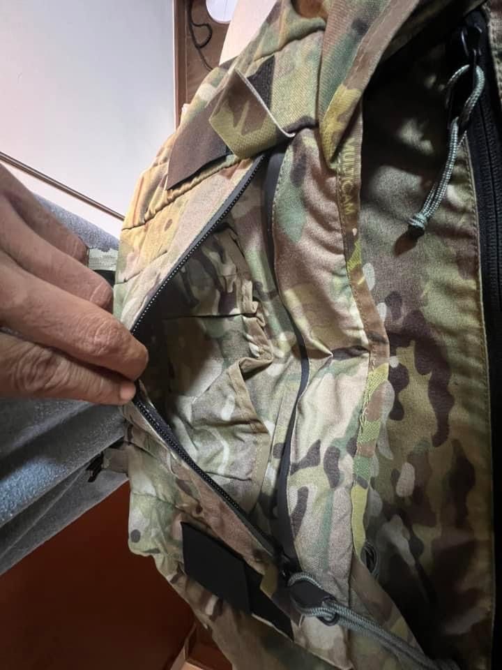 Mystery Ranch Outsider Messenger (Multicam), Men's Fashion, Bags ...