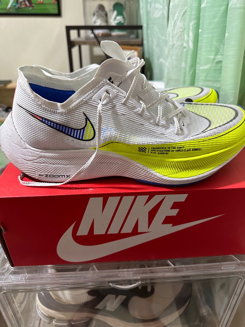 Nike Vaporfly 2, Men's Fashion, Footwear, Sneakers on Carousell