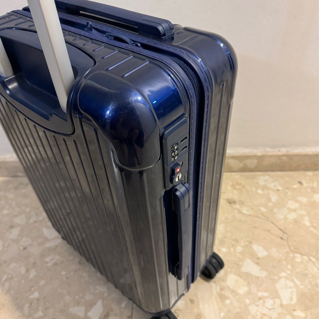 Original Rimowa Essential Cabin Luggage Glossy Blue 34L 55cm, Hobbies ...