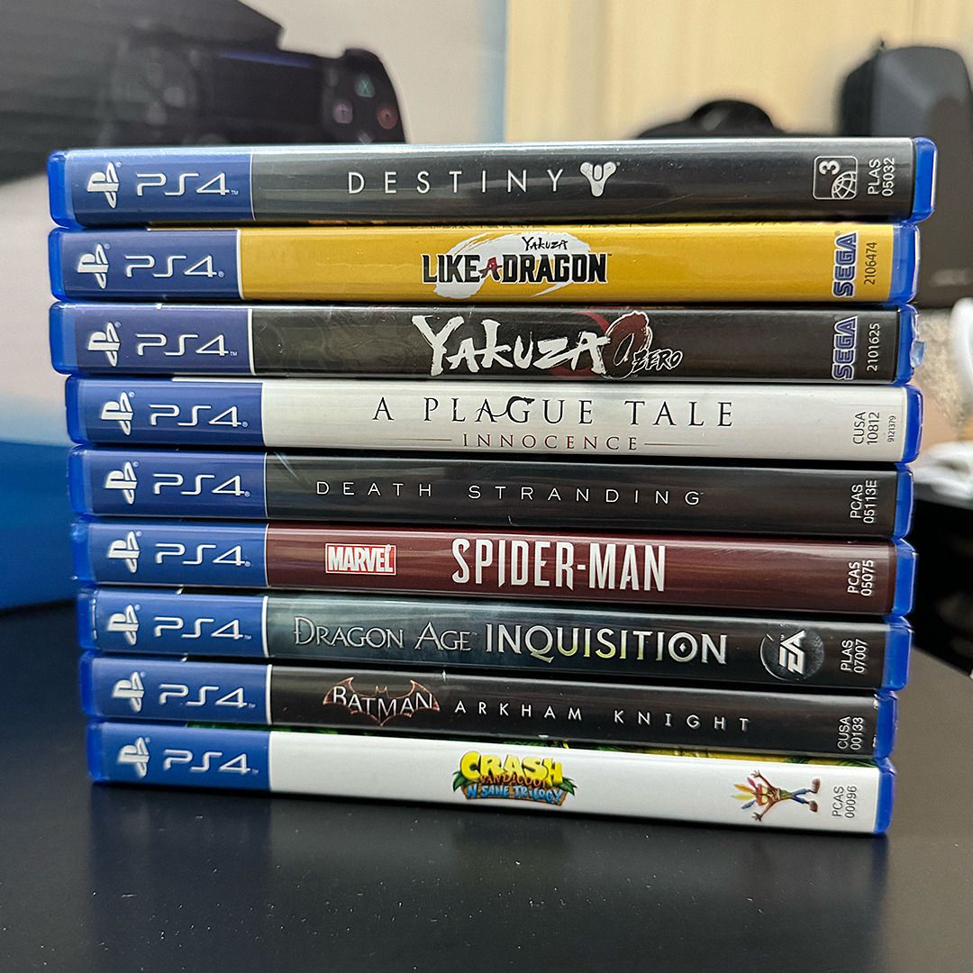 PS4 Slim 1 TB with Vertical Stand Complete with Box, Video Gaming ...
