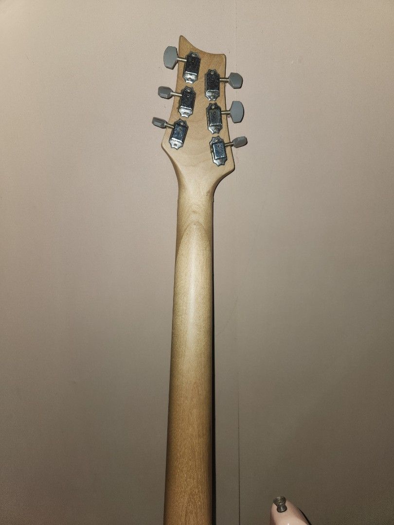 RJ vibecaster electric guitar, Hobbies & Toys, Music & Media, Musical ...