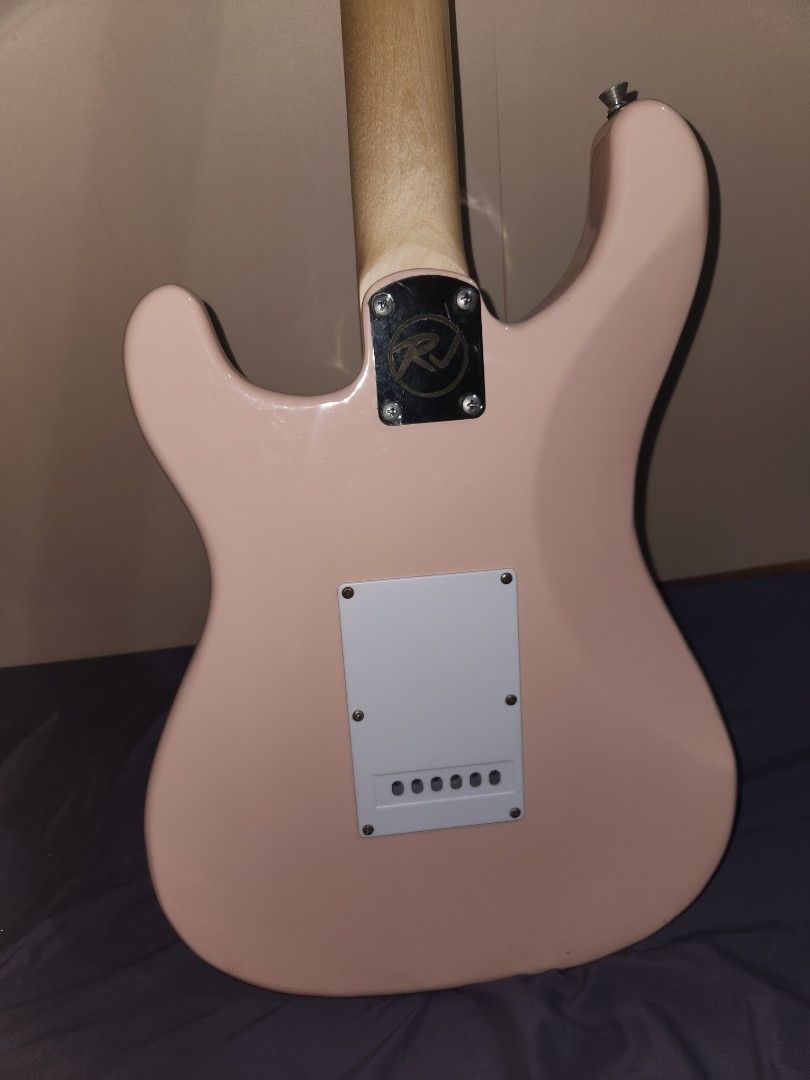 RJ vibecaster electric guitar, Hobbies & Toys, Music & Media, Musical ...