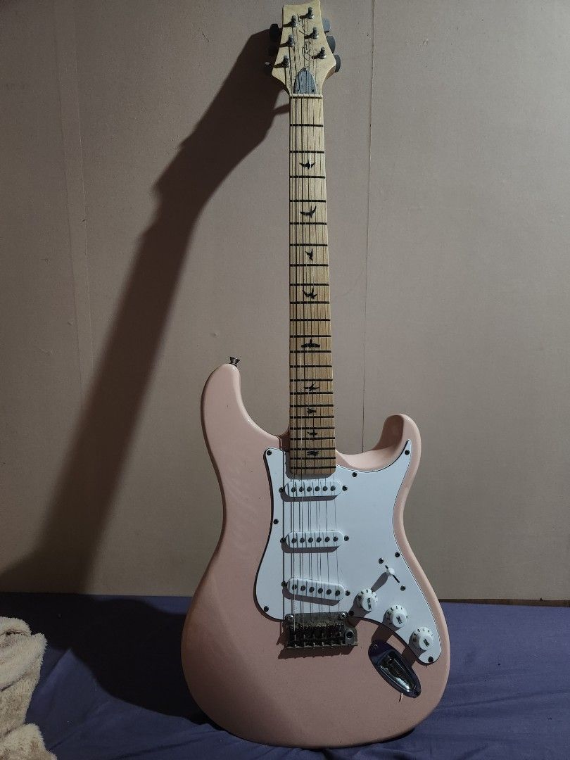 RJ vibecaster electric guitar, Hobbies & Toys, Music & Media, Musical ...