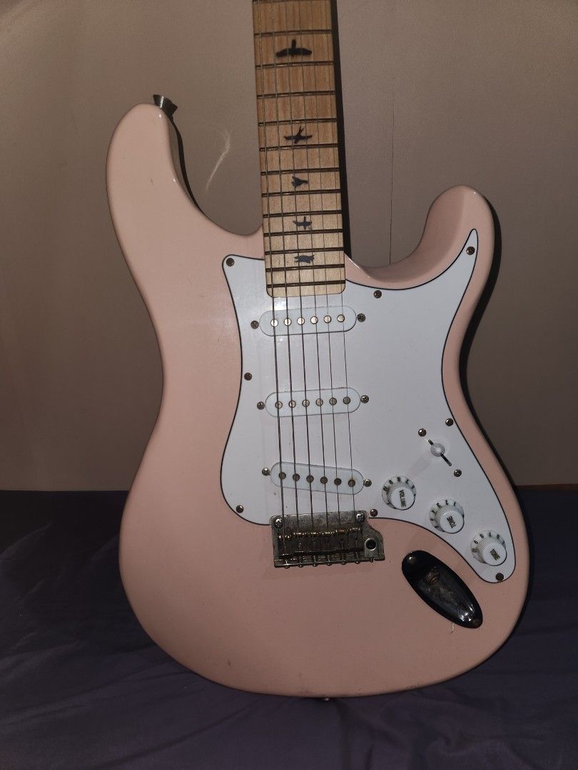 RJ vibecaster electric guitar, Hobbies & Toys, Music & Media, Musical ...