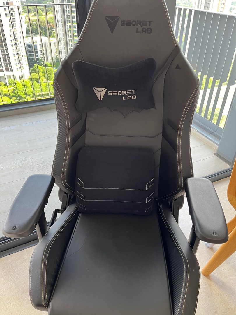 Secret lab chair ( dark knight series, regular ), Furniture & Home ...