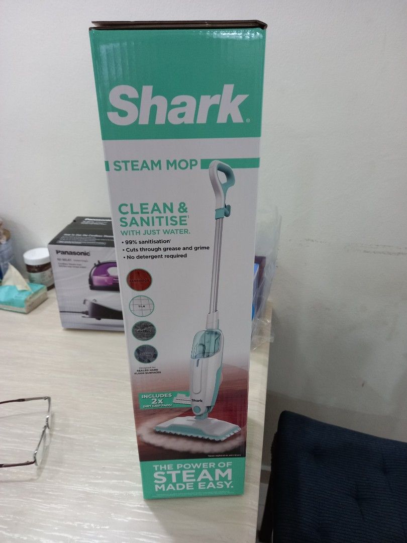 Shark ninja Steam mop with 2 Dirt Grip Pads / Brand New Seal in box, 2 ...