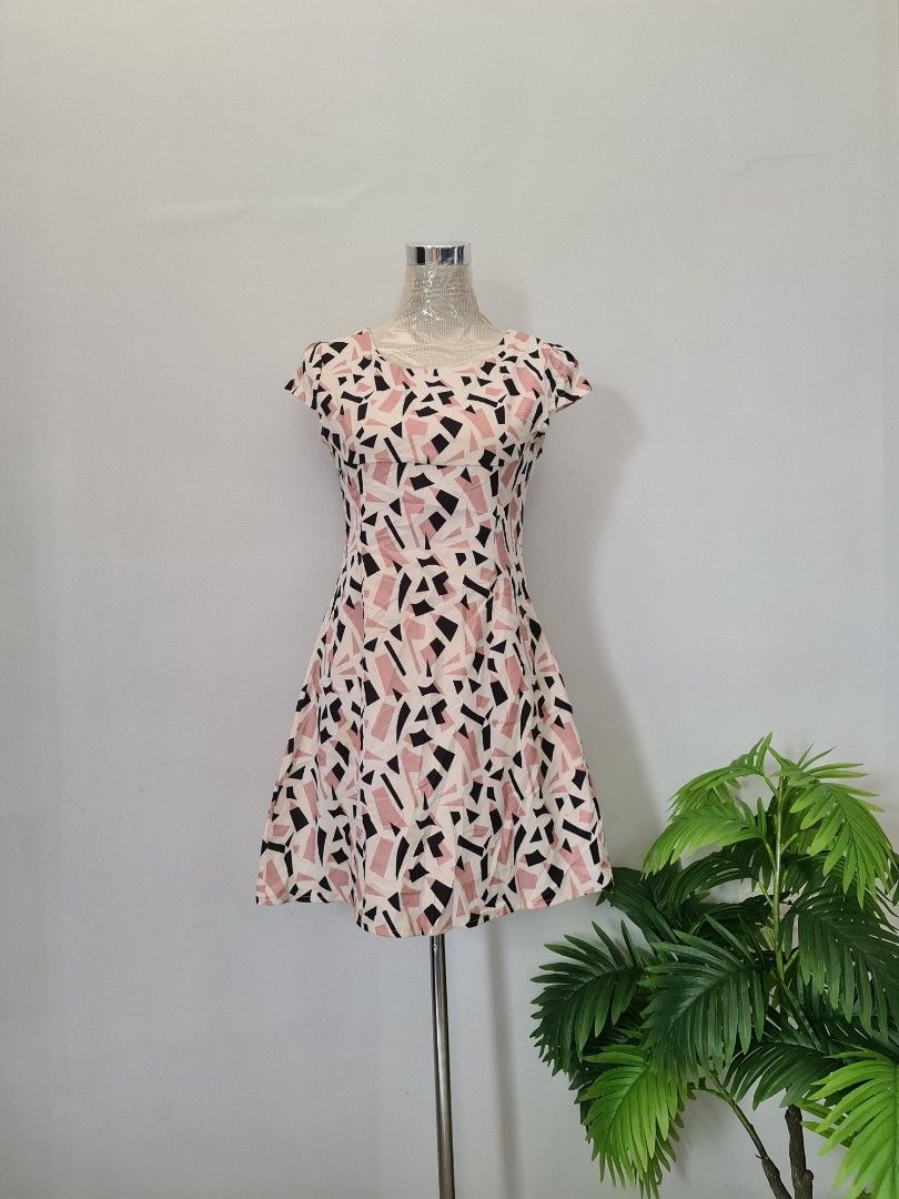 Simple elegant geometric formal peach black dress, Women's Fashion ...