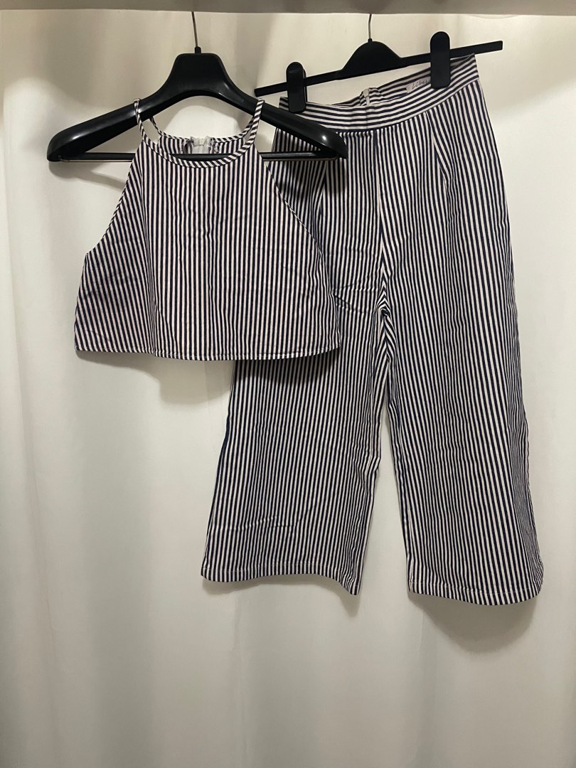 Spaghetti strap and culottes coordinates striped, Women's Fashion ...