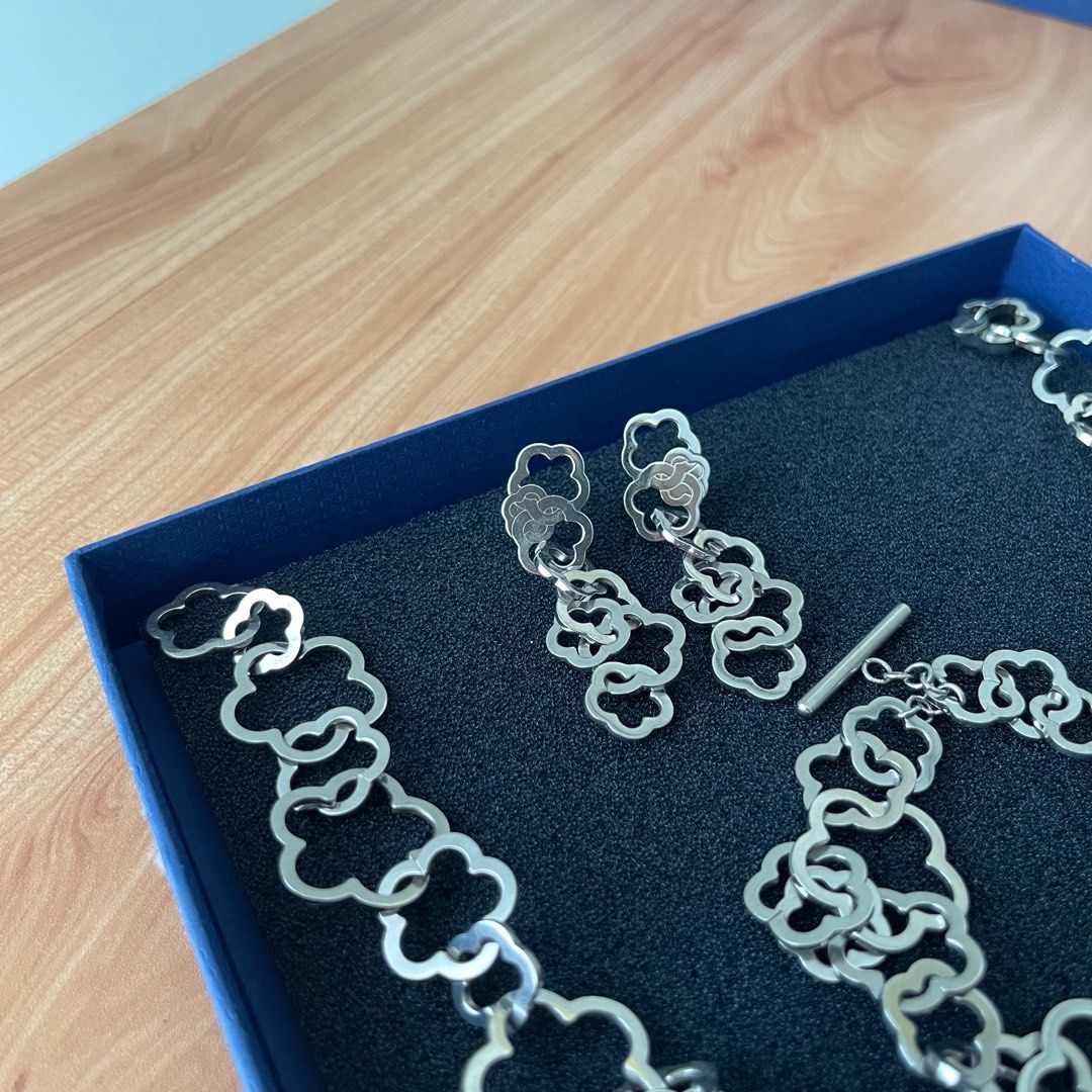 Swatch Jewellery Set, Women's Fashion, Jewelry & Organisers, Necklaces ...