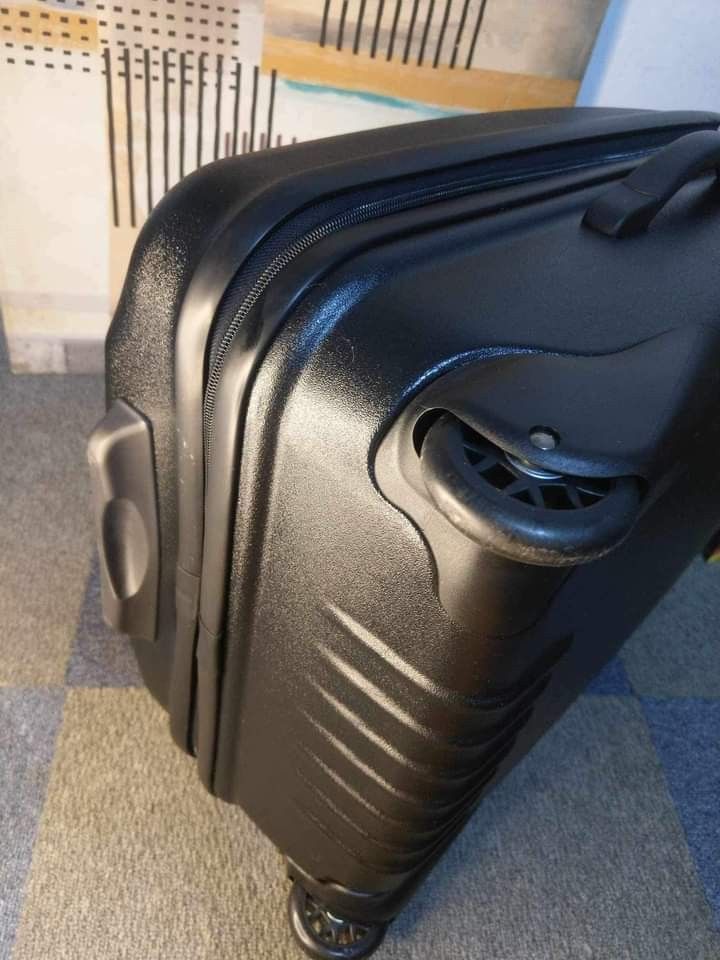 Titan Xenon Germany Original Medium, Hobbies & Toys, Travel, Luggage on ...