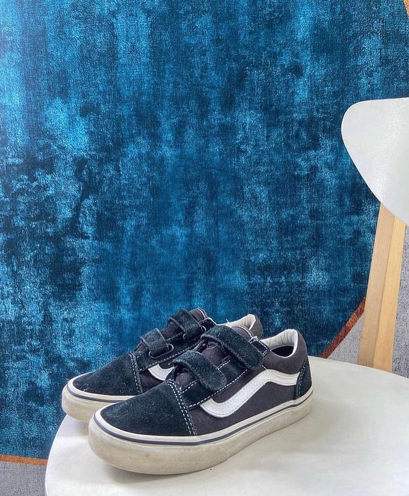 Vans velcro bw, Fesyen Wanita, Sepatu di Carousell