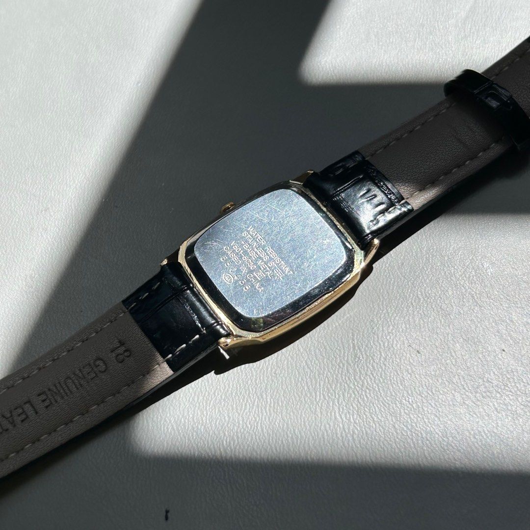 Vintage Alba Quartz Tank V501-5C30, Men's Fashion, Watches ...