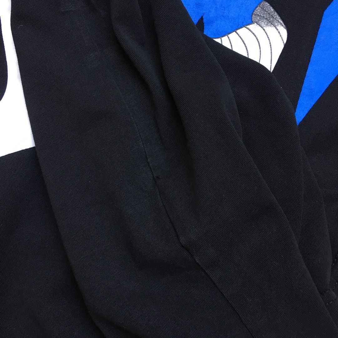 Vlone Snake Tee, Men's Fashion, Tops & Sets, Tshirts & Polo Shirts on ...