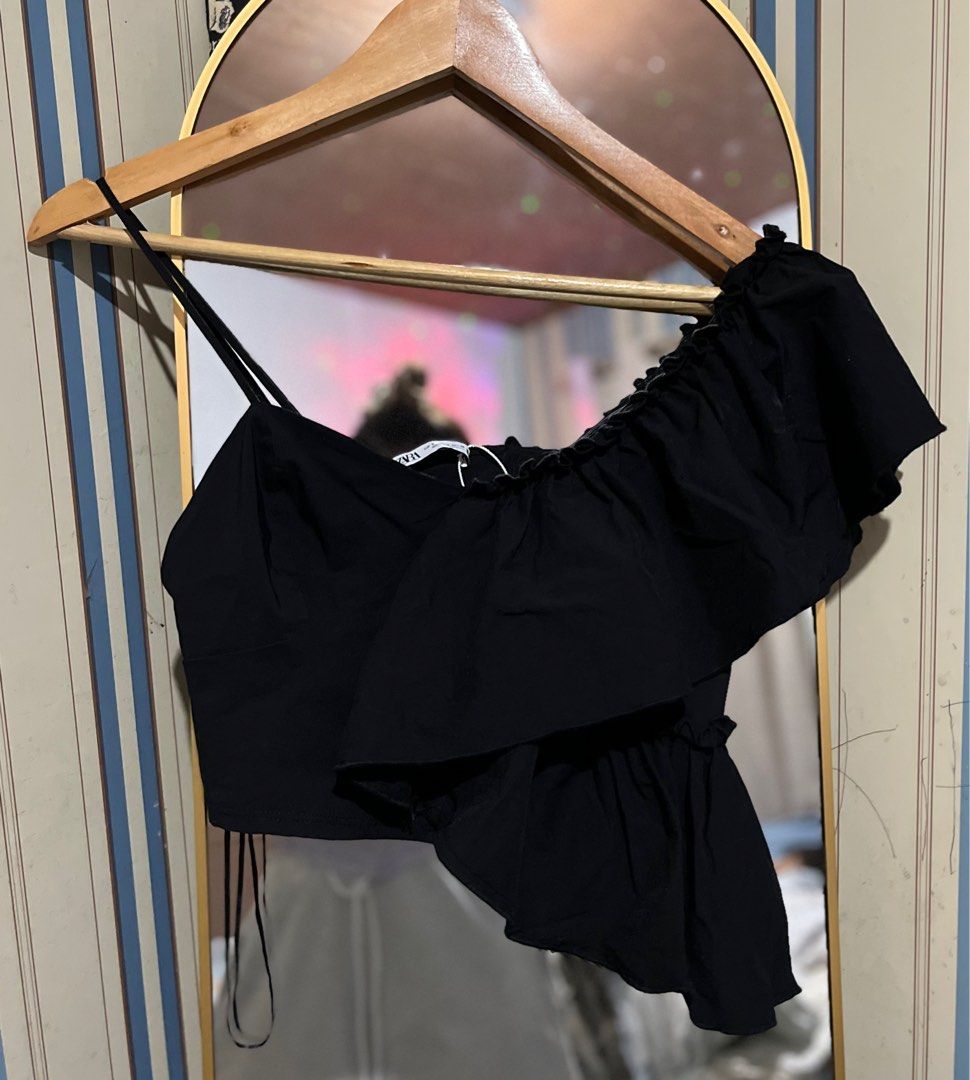 ZARA HQ SEXY TOP, Women's Fashion, Tops, Sleeveless on Carousell