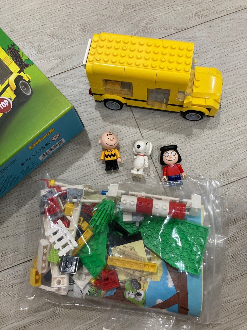 2 Peanuts Snoopy block / Lego, Hobbies & Toys, Toys & Games on Carousell