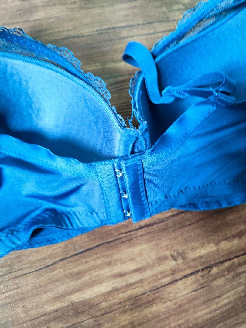 75D Young Curve navy blue bra lingerie with lace design pakaian dalam ...