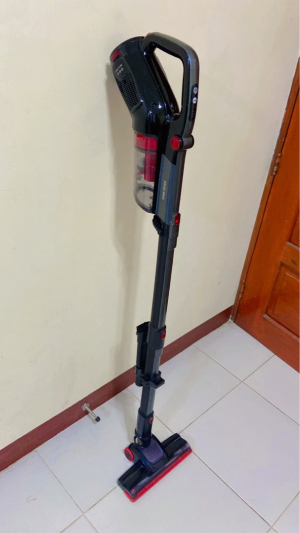 Anko Red Vacuum Cleaner, TV & Home Appliances, Vacuum Cleaner ...