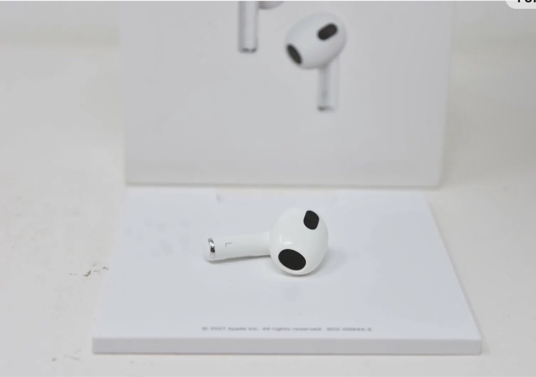 Apple Airpods 3rd Gen Left EarBud, Audio, Earphones on Carousell
