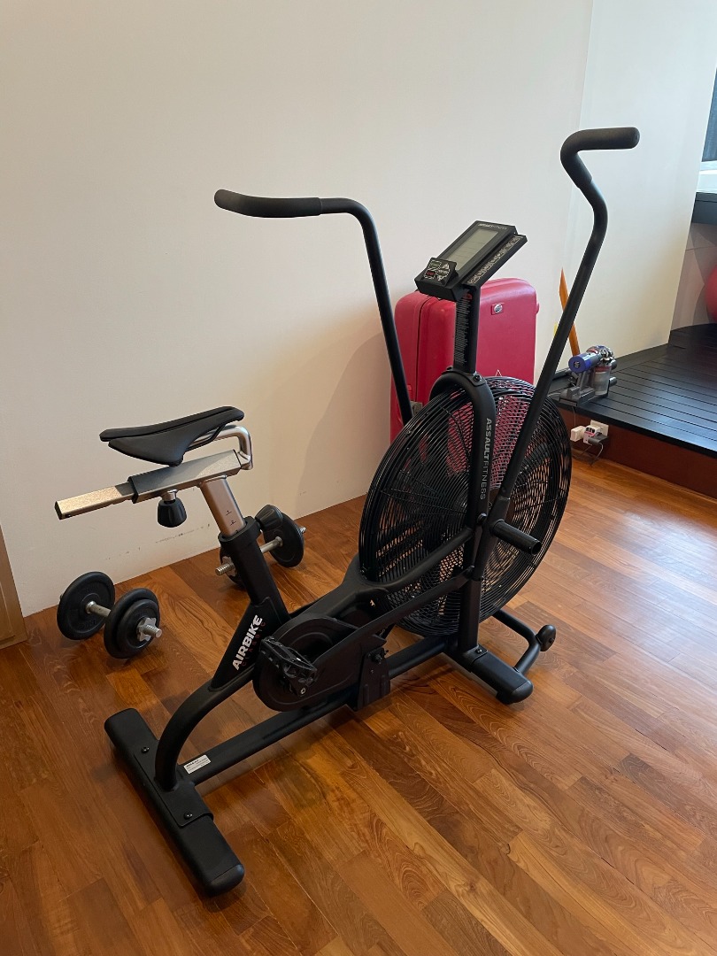 ASSAULT FITNESS AIRBIKE, Sports Equipment, Exercise & Fitness, Cardio ...