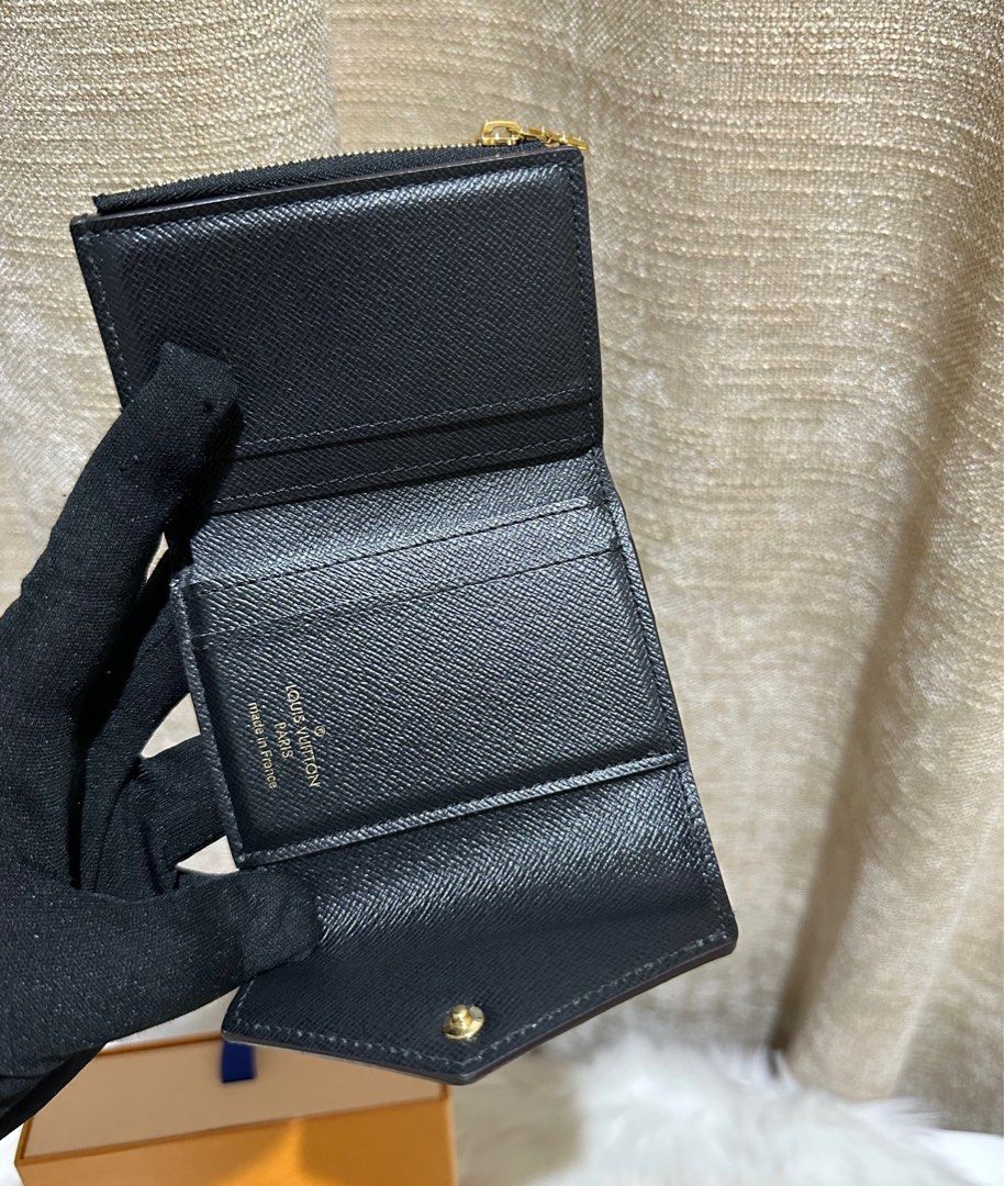Authentic Louis Vuitton Lv Zoe Giant Monogram Reverse Compact Wallet ...