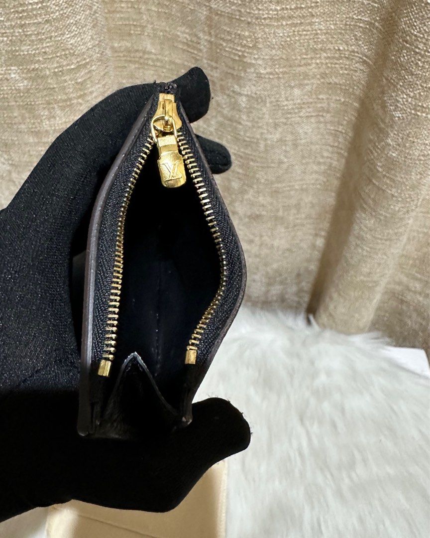Authentic Louis Vuitton Lv Zoe Giant Monogram Reverse Compact Wallet ...