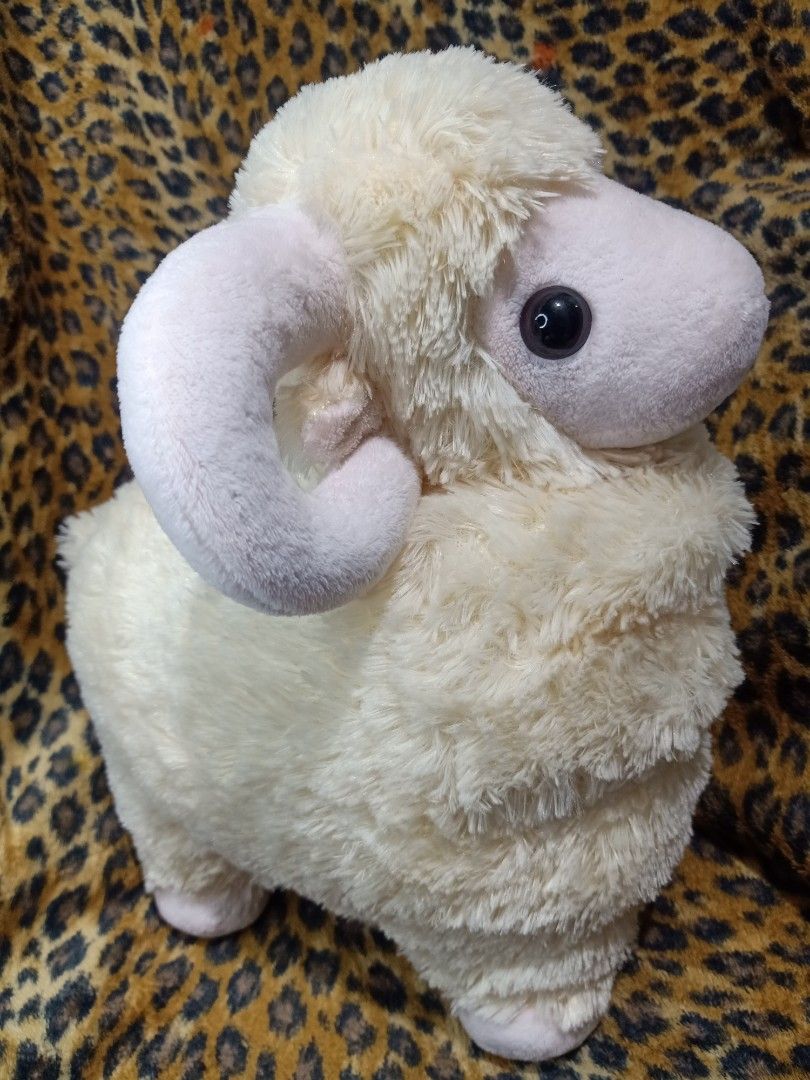 BIG SIZE REALISTIC SHEEP / LAMB PLUSH TOY, Hobbies & Toys, Toys & Games ...