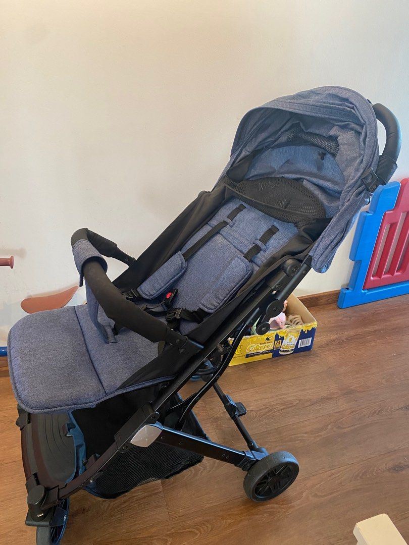Cabin Friendly Lightweight Stroller, Babies & Kids, Going Out ...