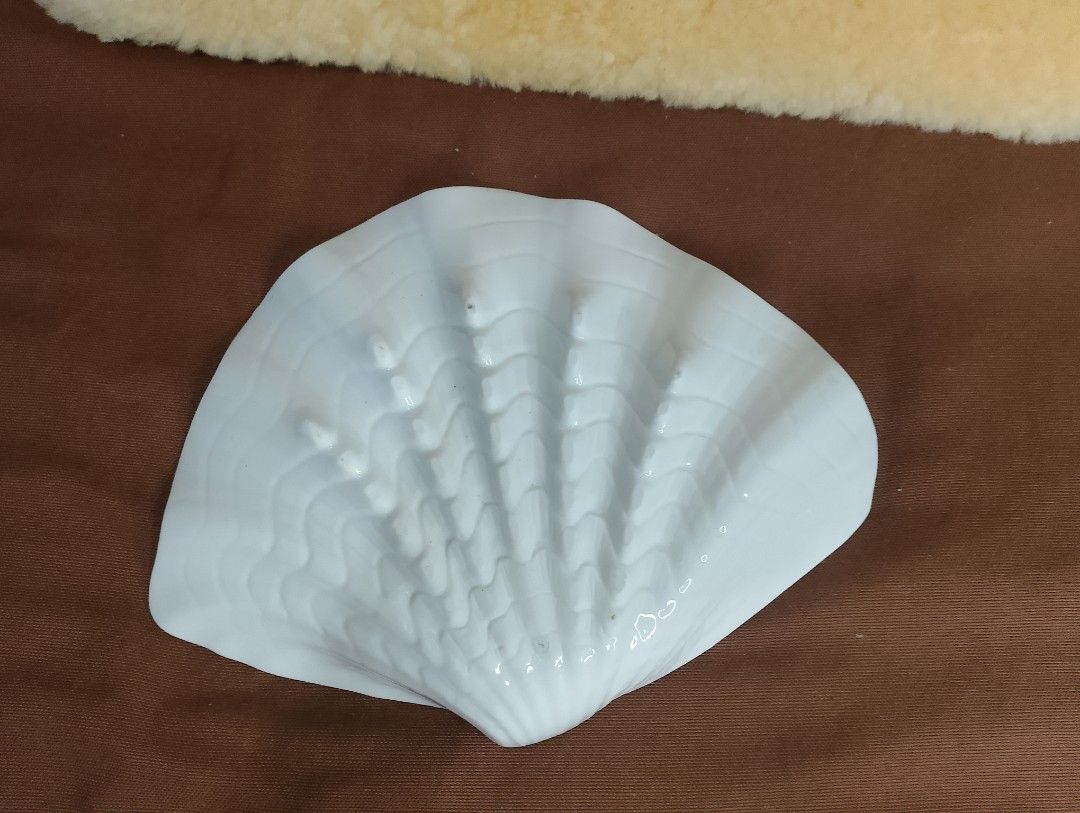 ceramic shell plate, Furniture & Home Living, Kitchenware & Tableware ...