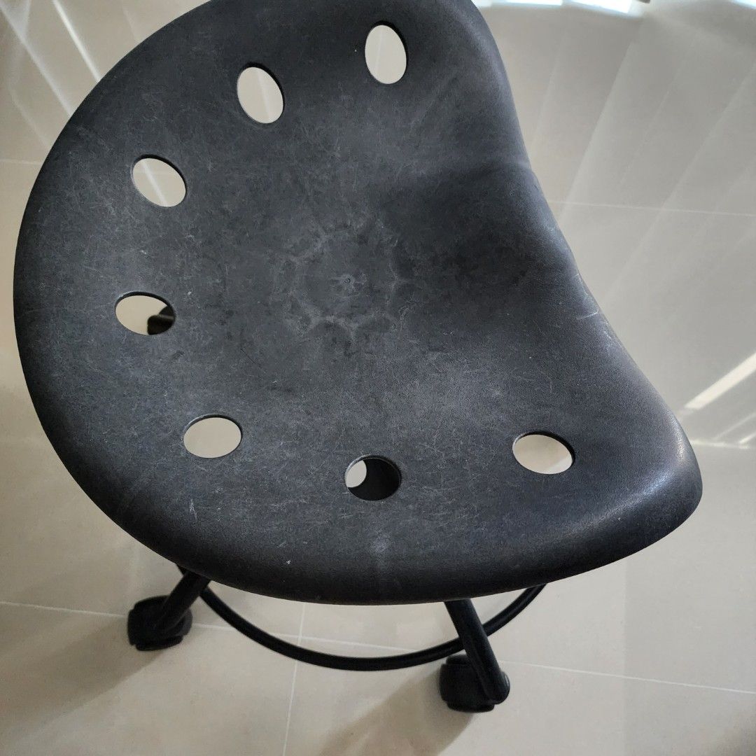 Chair with star roller stand, Furniture & Home Living, Furniture ...