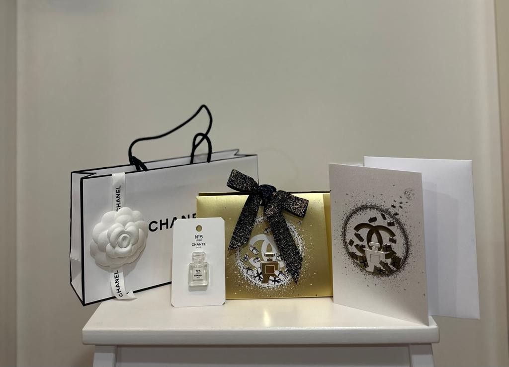 CHANEL CHRISTMAS GIFT PACKAGE, Luxury, Accessories on Carousell