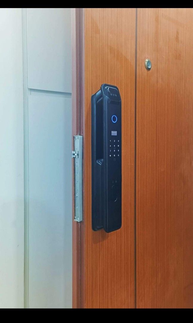 Cheapest facial digital door lock in town !!! BTO /Hdb/condo, Furniture ...